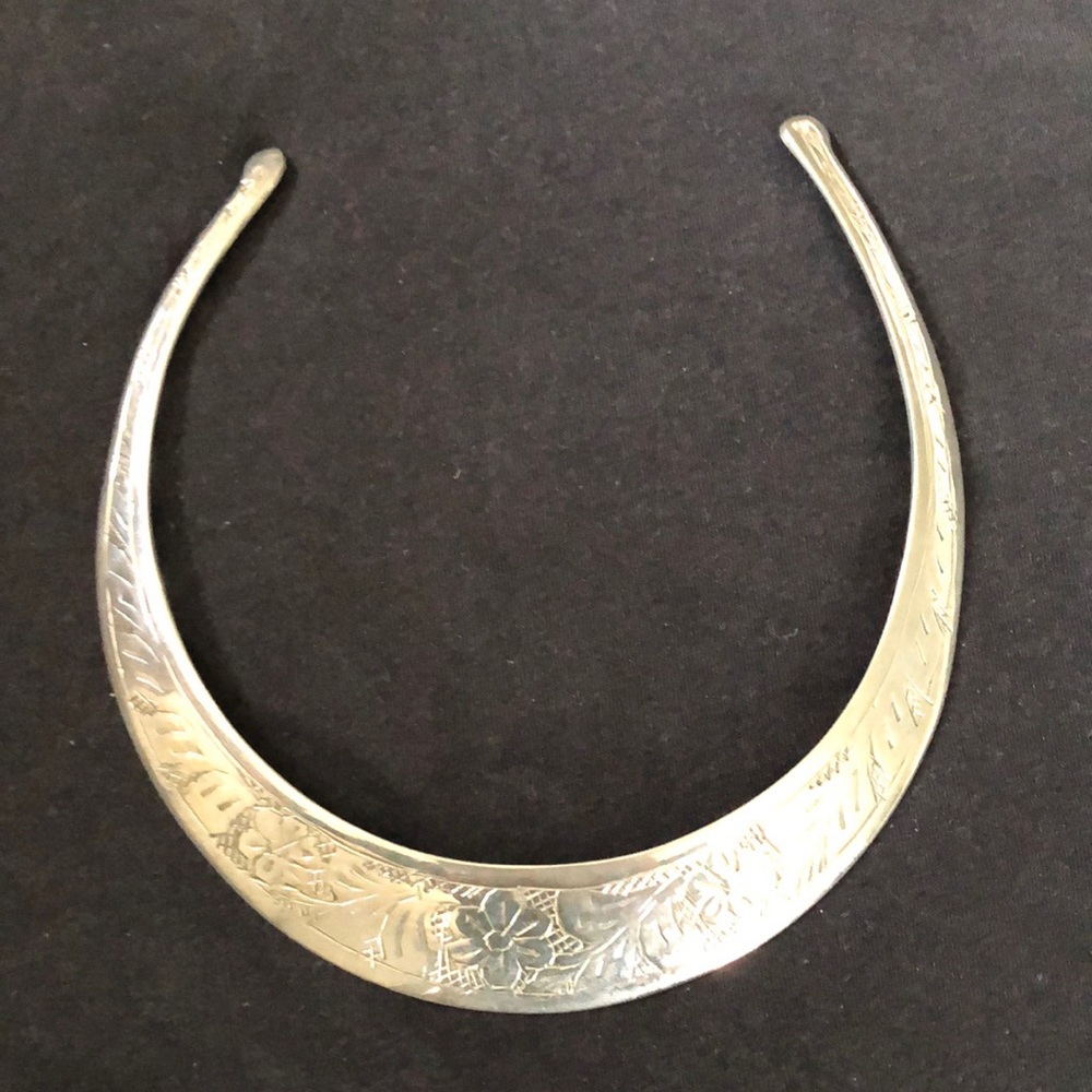 Hand Etched Floral Silver Neck Cuff - Gem